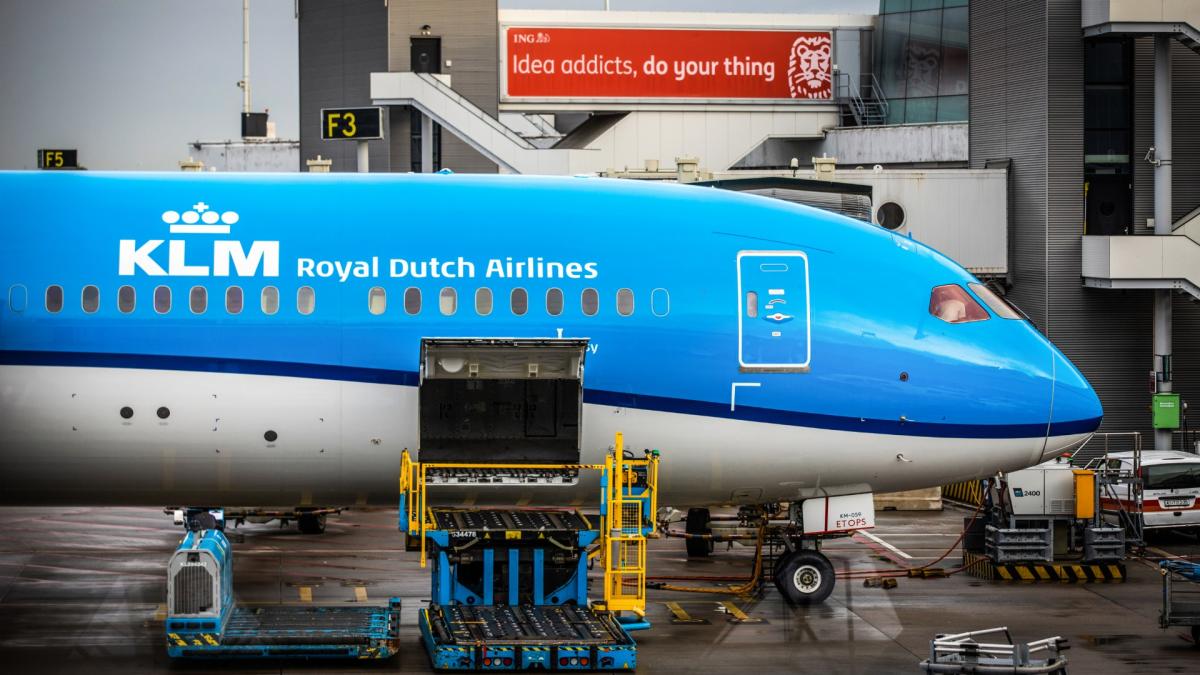 KLM-toestel keert om vanwege technisch mankement