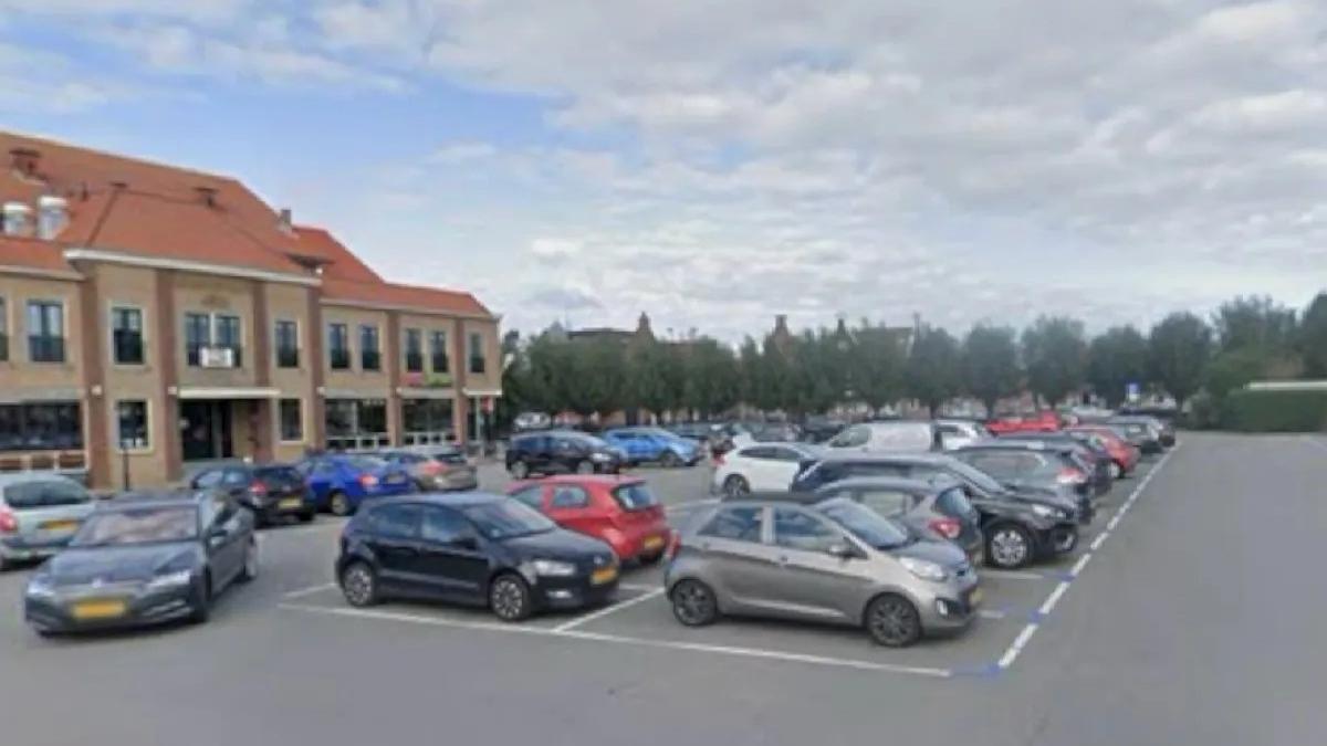 Betaald parkeren Edam-Volendam uitgesteld: gemeenteraad wil meer ...