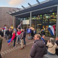 Gemeenten bouwen azc in beschermd landschap: alleen als het echt niet ...
