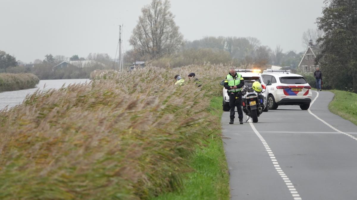 Overleden persoon gevonden in water in Edam, politie doet onderzoek ...
