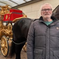 'Replica' van gouden koets rijdt door de Jordaan: "Leuk dat er een ...