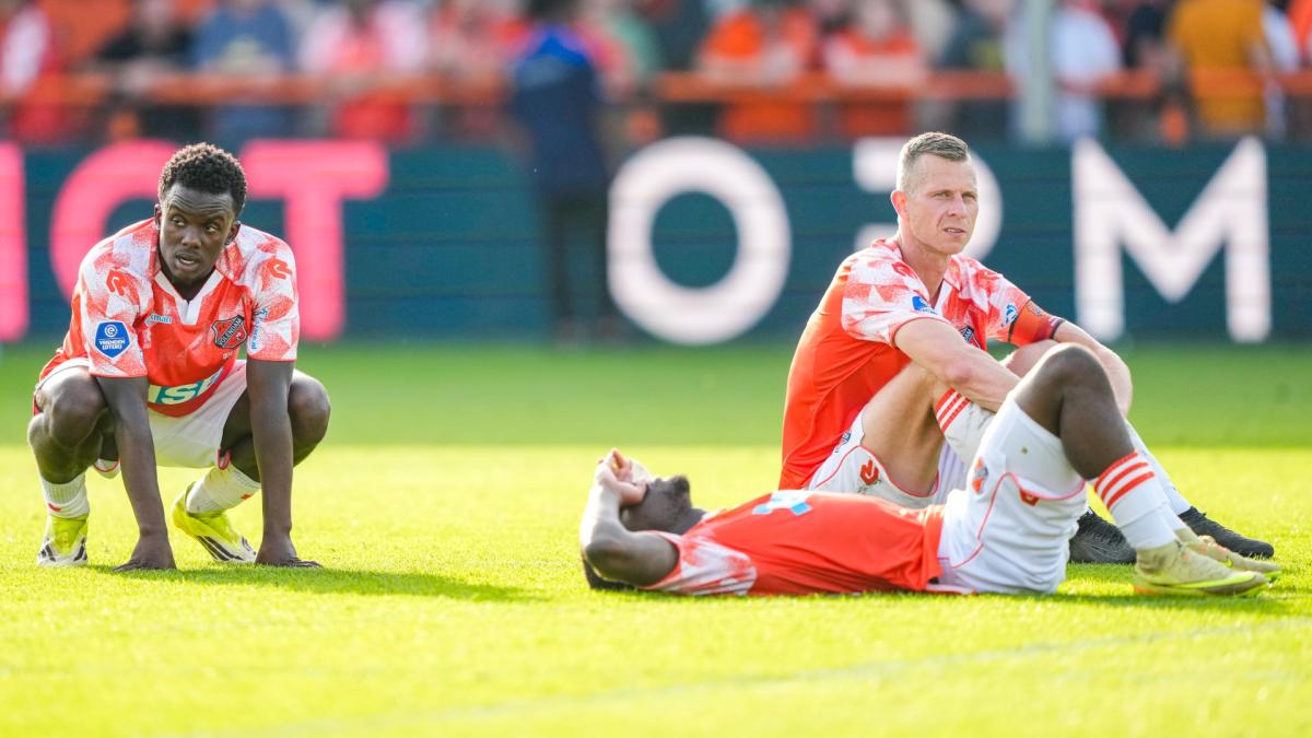 Lees terug: na rampzalige avond daalt FC Volendam weer af naar de ...