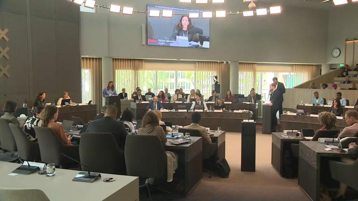 Nieuwe wethouders geïnstalleerd: "U gaat meer vrouwen en otters in de ...